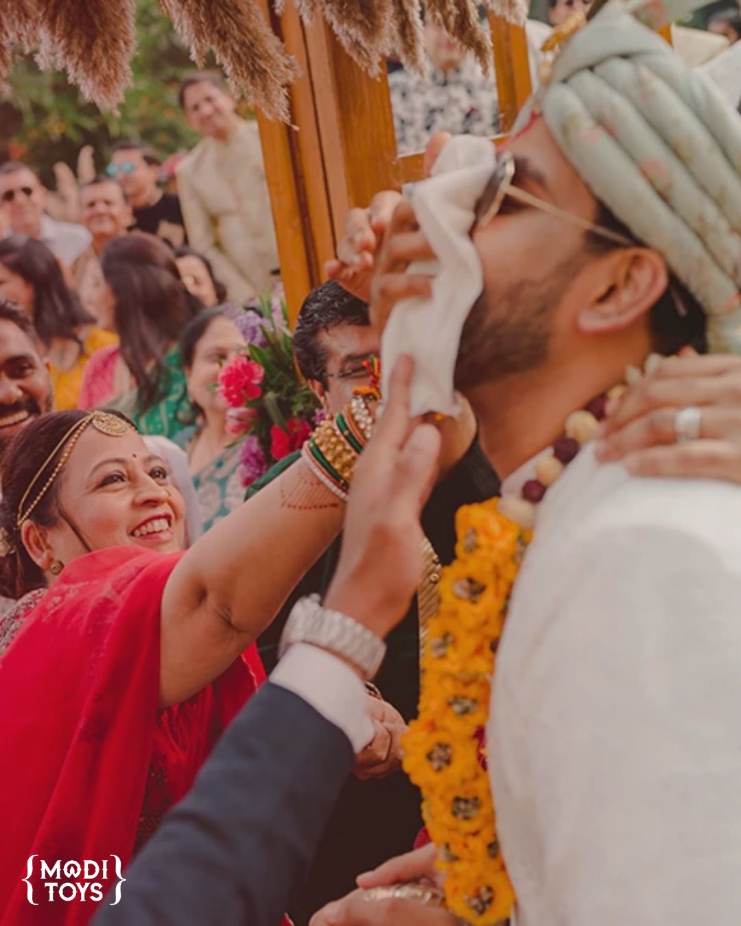 Saptapadi Gujarati Wedding The Significance Of Wedding Pheras In Every